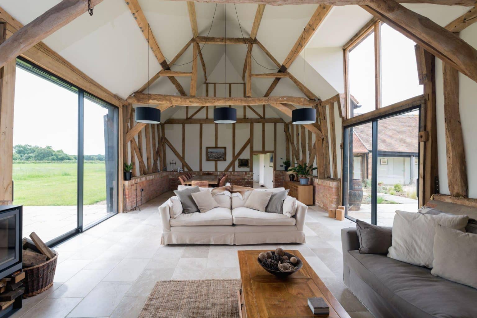 How Barn Rehab in New York Turns Old Barns Into Stunning Living Spaces ...